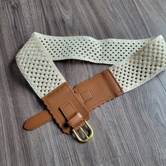 Old Navy | Accessories | Cream Elastic Belt | Poshmark